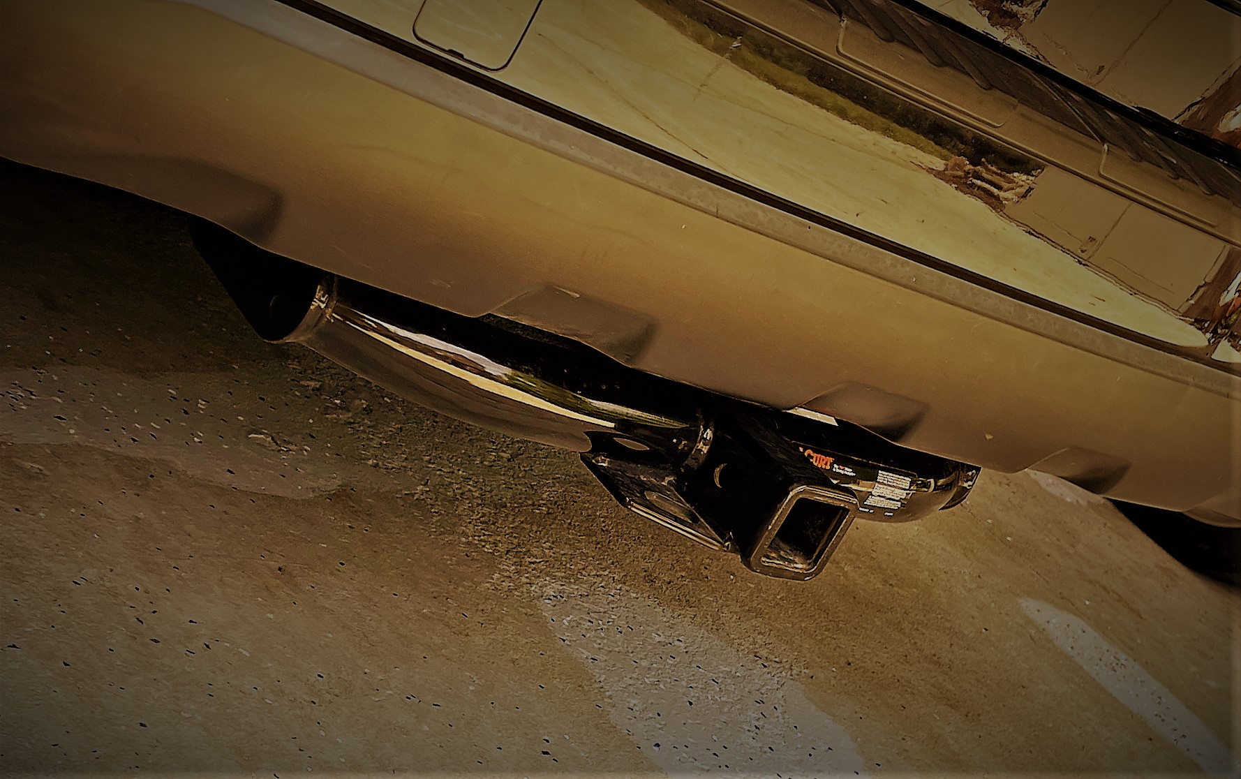 How to Choose a Trailer Hitch for Your Car, Truck, or SUV
