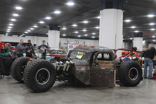 Photo Gallery: Rat Infestation at the 2016 Detroit Autorama ...