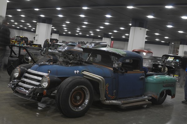 Photo Gallery: Rat Infestation at the 2016 Detroit Autorama ...
