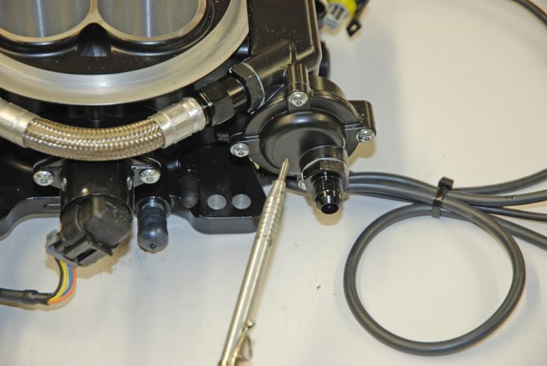 Holley Sniper EFI System is Easy, Budget-Friendly Path to Fuel ...