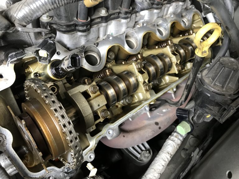 How to Change the Timing Assembly on a Ford 4.6L 3V