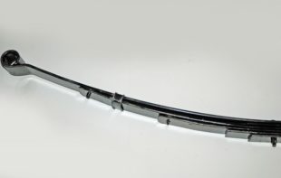 Racing Tech: Hooking Up Your Leaf Spring Suspension Without Traction ...