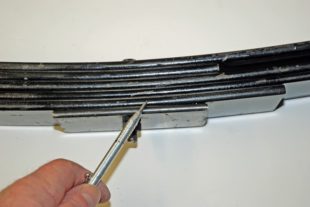 Racing Tech: Hooking Up Your Leaf Spring Suspension Without Traction ...