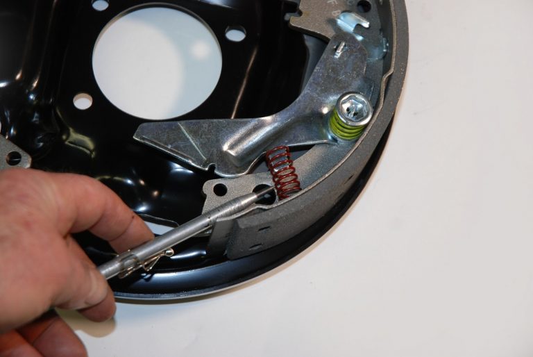 How to Assemble Drum Brakes (A Step-by-Step Guide)