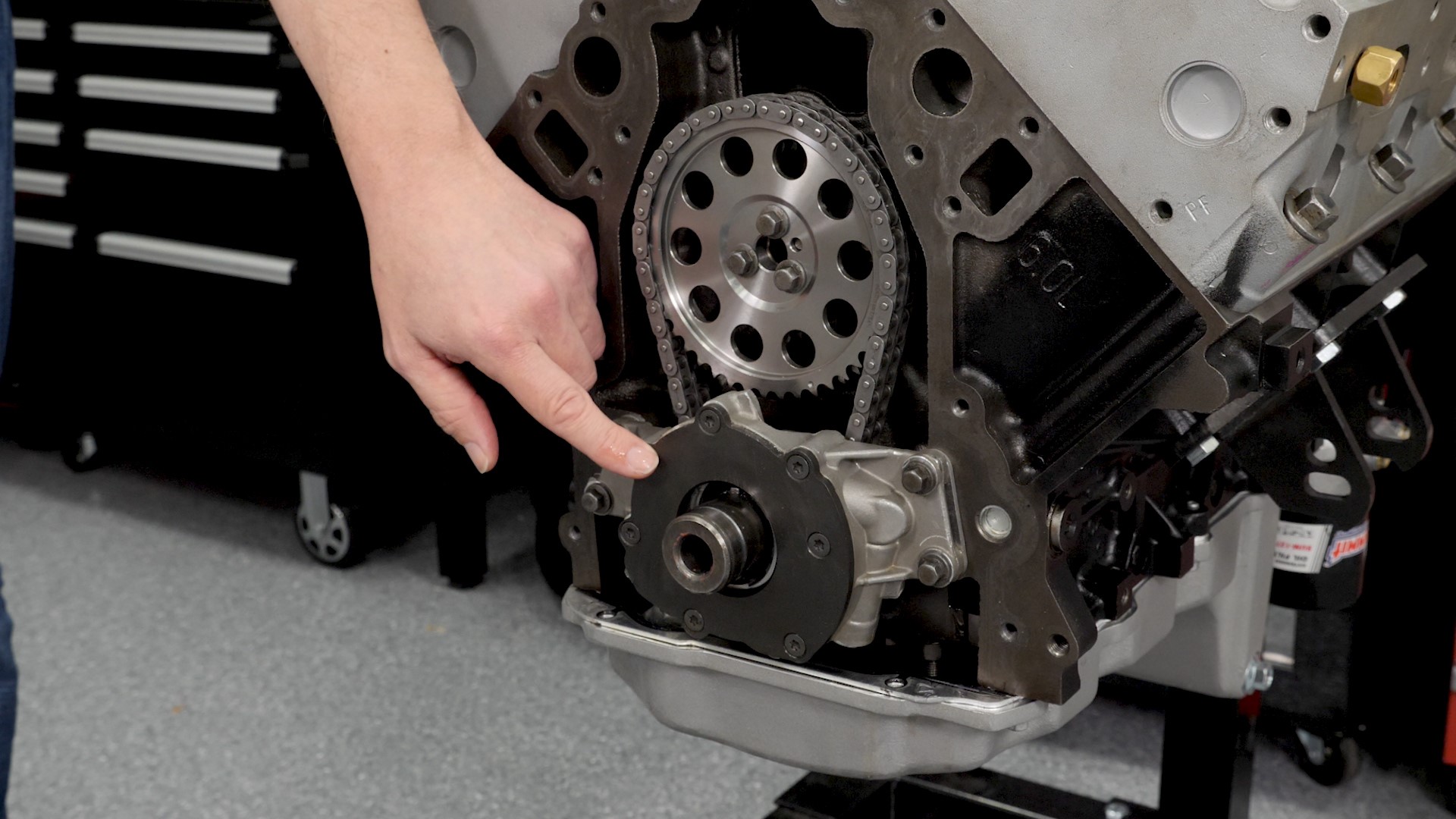 Video: Pre-Lubing New Engines with a Summit Racing Oil Pump Primer