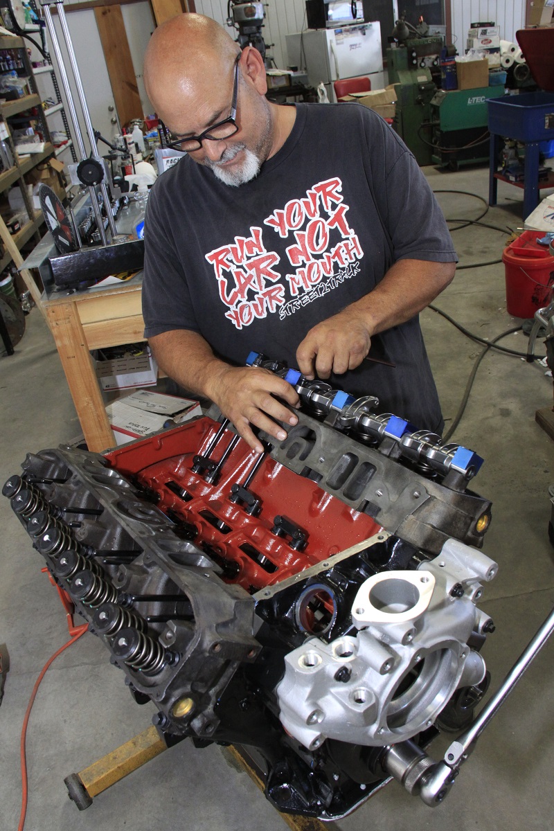 Building a Baby Max Wedge 435 Mopar B-Block Stroker That Makes Nearly ...