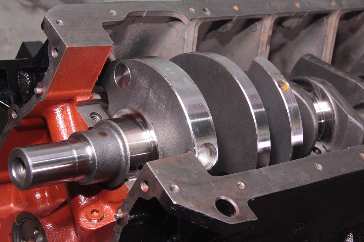 Building a Baby Max Wedge 435 Mopar B-Block Stroker That Makes Nearly ...