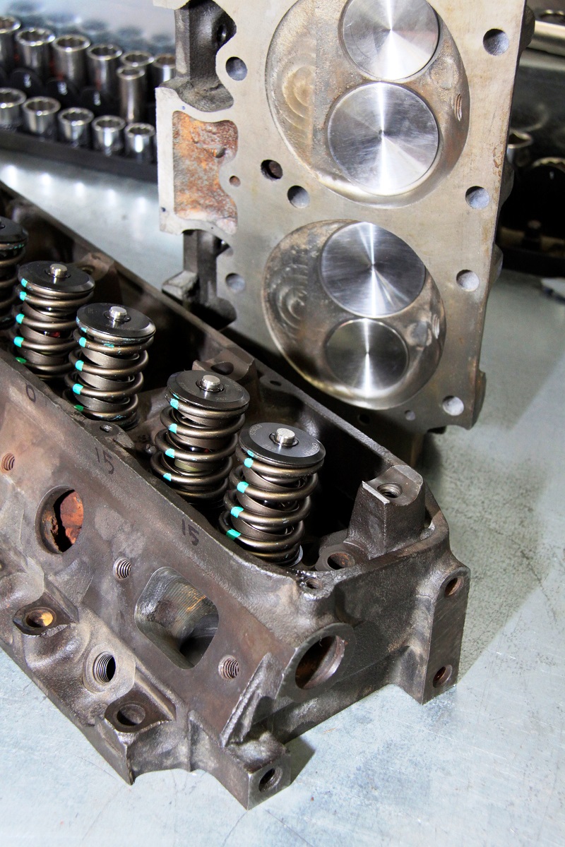 Building a Baby Max Wedge 435 Mopar B-Block Stroker That Makes Nearly ...