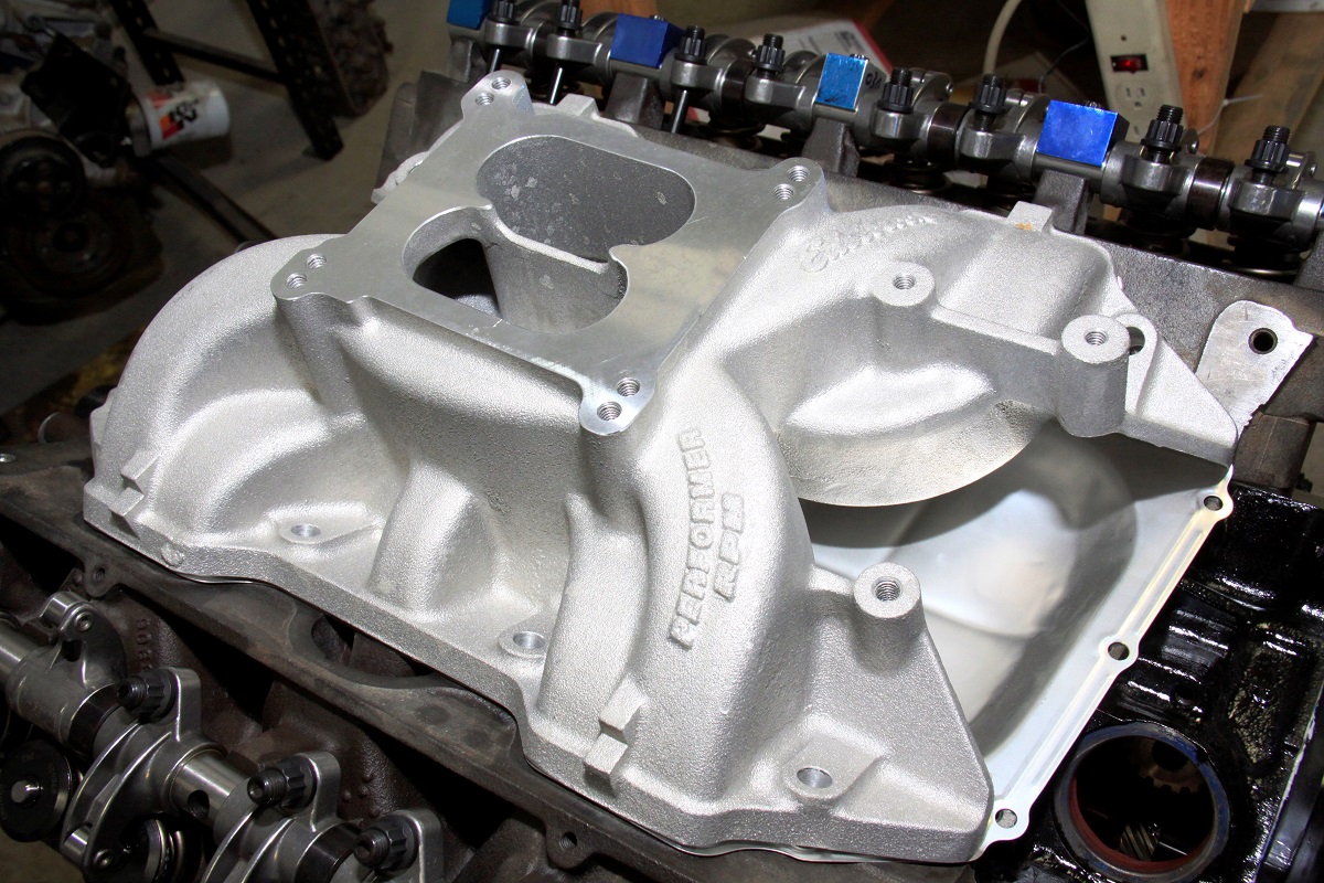 Building a Baby Max Wedge 435 Mopar B-Block Stroker That Makes Nearly ...