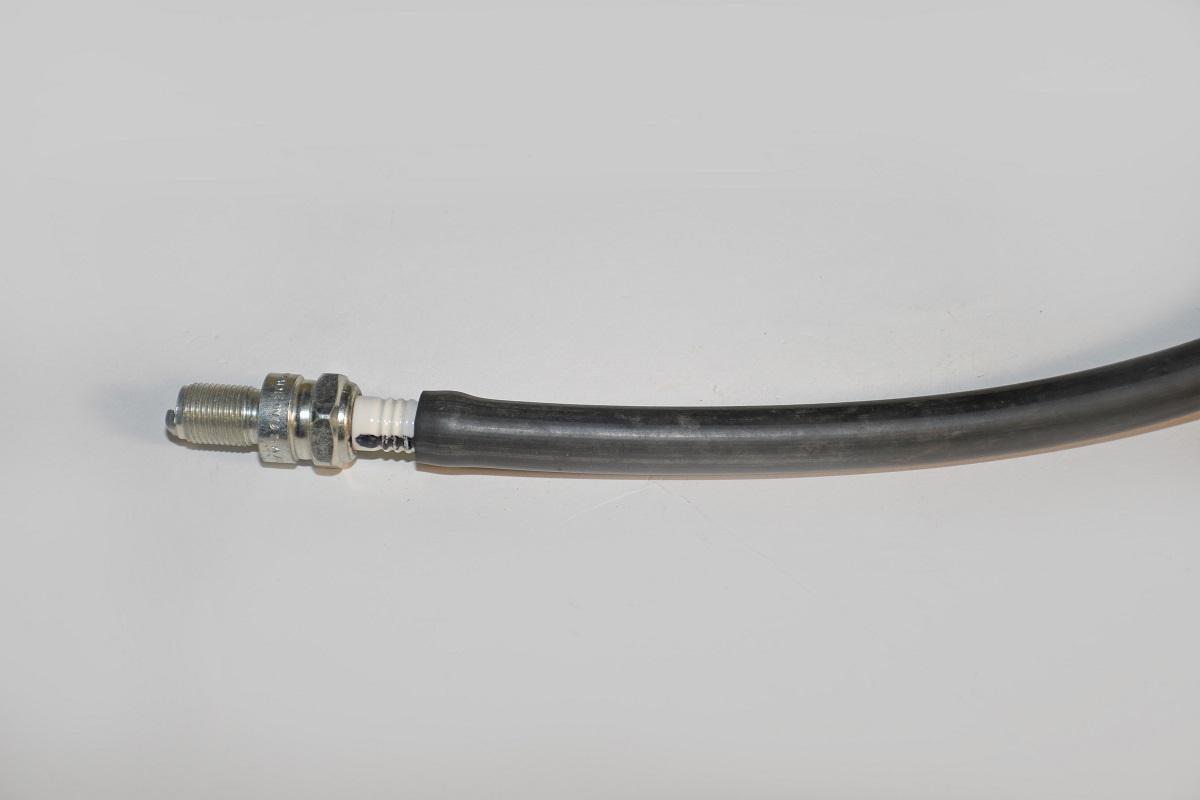 Tools and Tech Tips for Pulling and Installing Spark Plugs