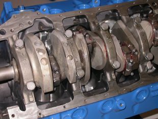 How to Add Nearly 100 HP to a Free-Breathing Ford 351 Cleveland