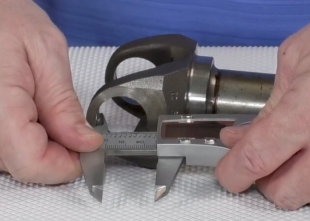 Video: How to Measure & Select the Right Slip Yoke for Your Vehicle