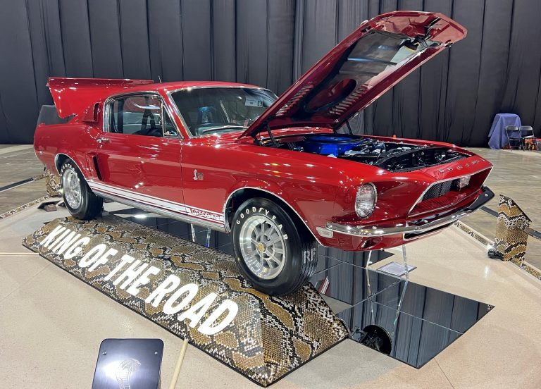 Photo Gallery: 2022 Summit Racing Equipment IX Piston Powered Autorama ...