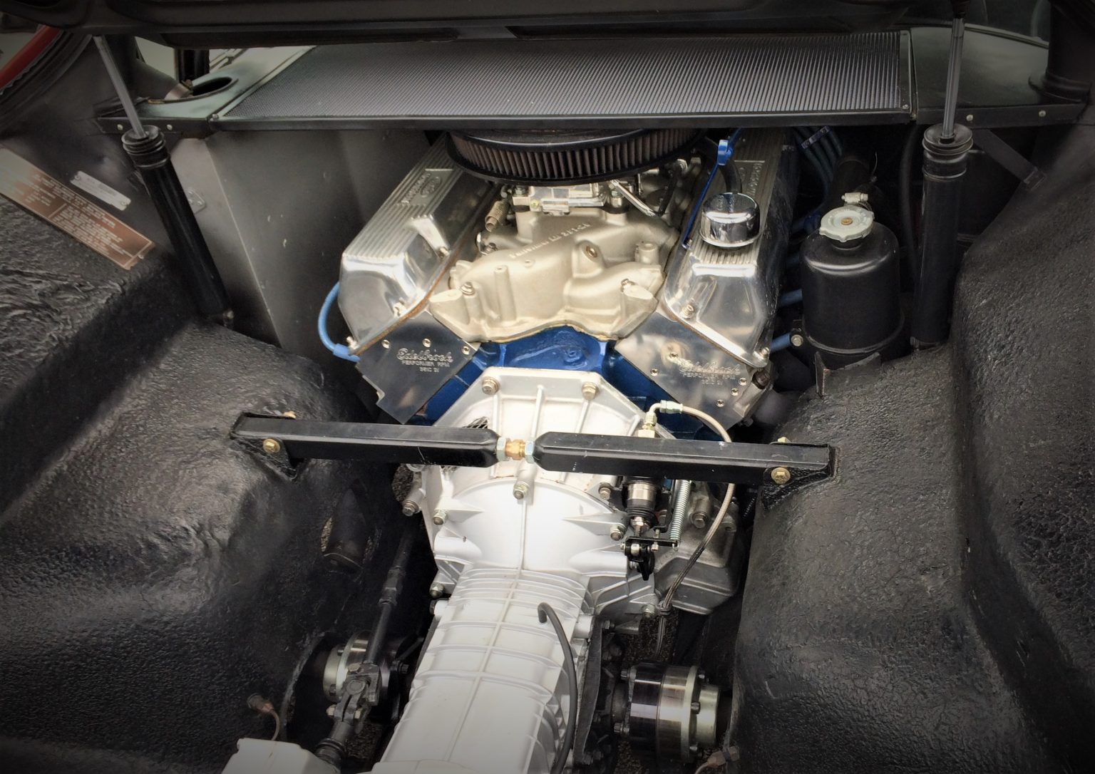 Behold the De Tomaso Pantera: An Italian Supercar That's Powered by Ford