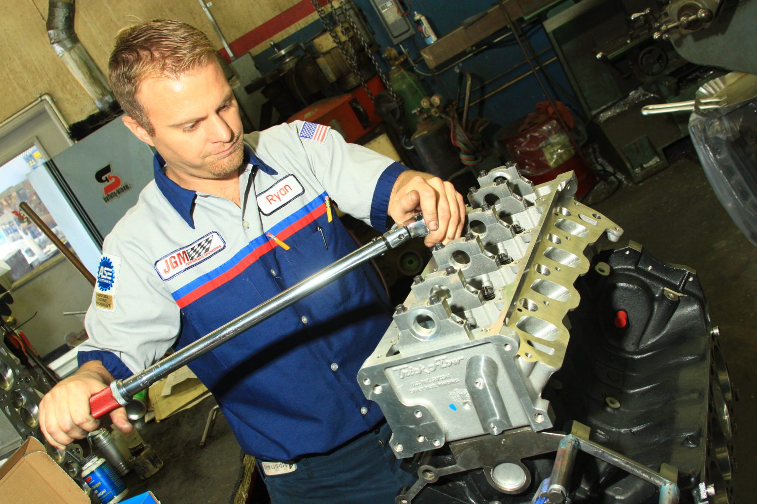 Twisted Wedge Modular Makeover! Building a 500+ HP 5.3L Ford Mod Motor ...