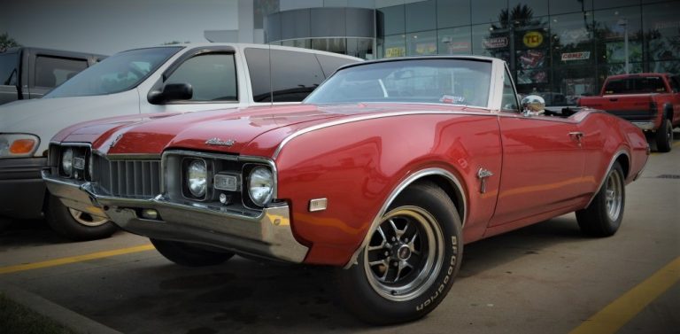 Check Out This Short History on the Oldsmobile Cutlass