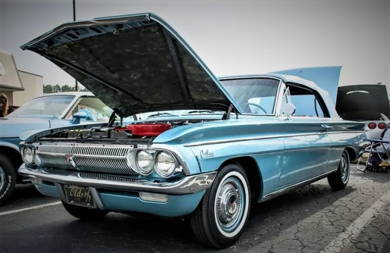 Check Out This Short History on the Oldsmobile Cutlass