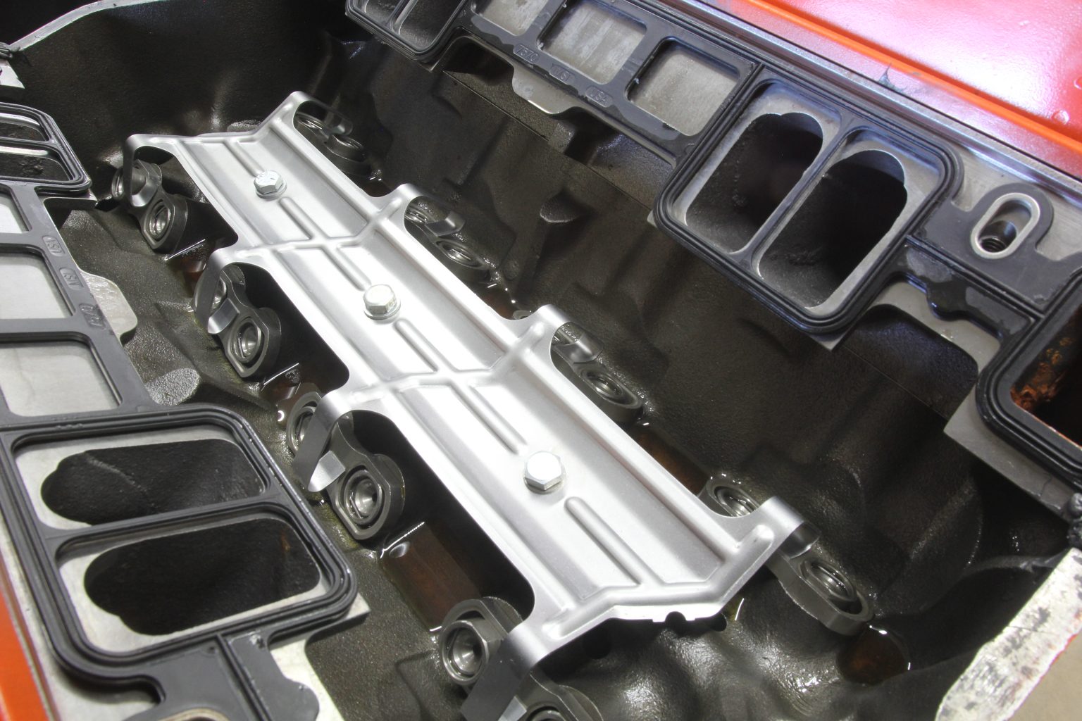 Easy Roller: A Budget Small Block Chevy 355 V8 Hydraulic Roller Cam ...