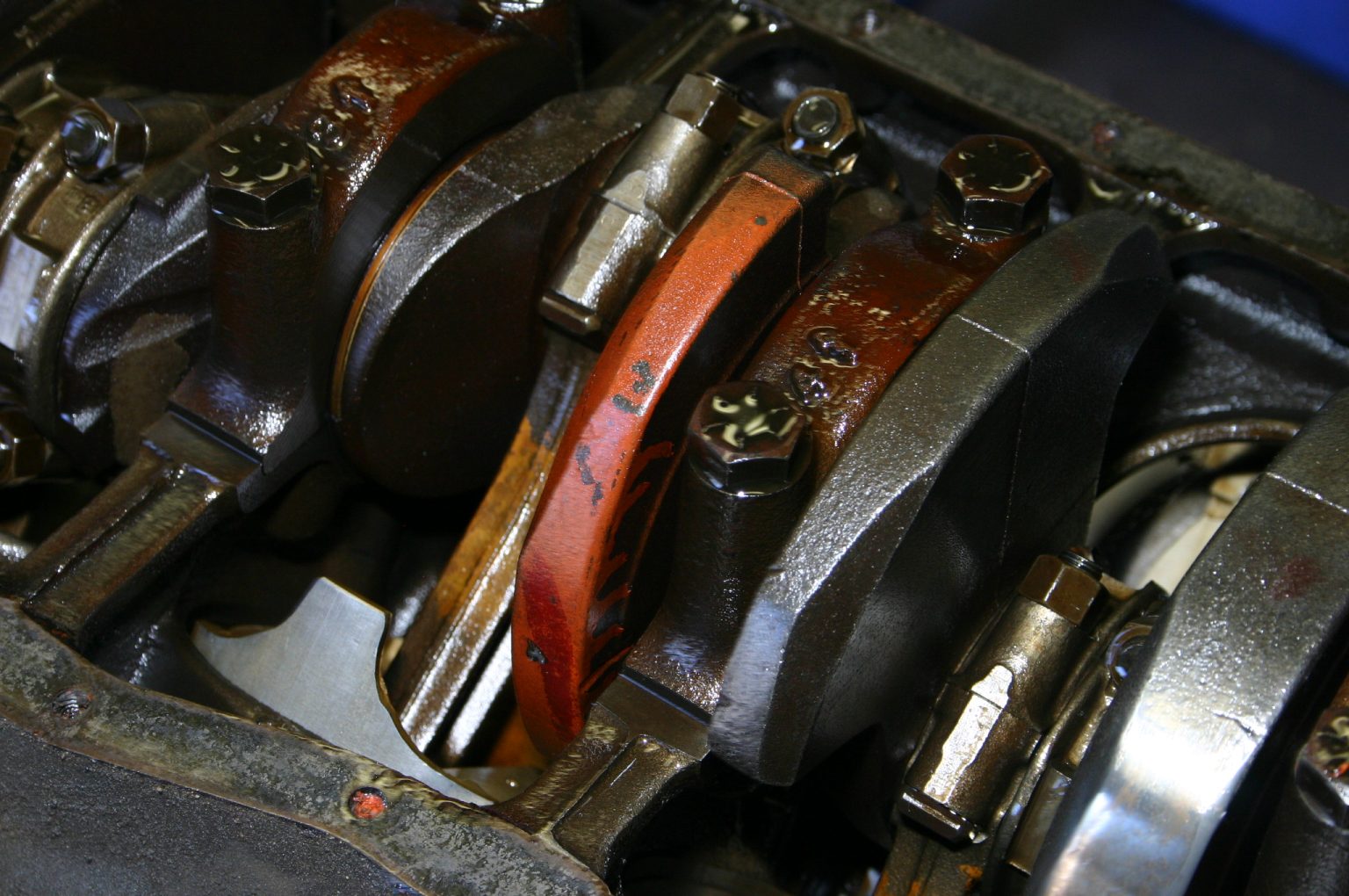 Facts & Myths: Things You Need to Know About the Ford Small Block V8