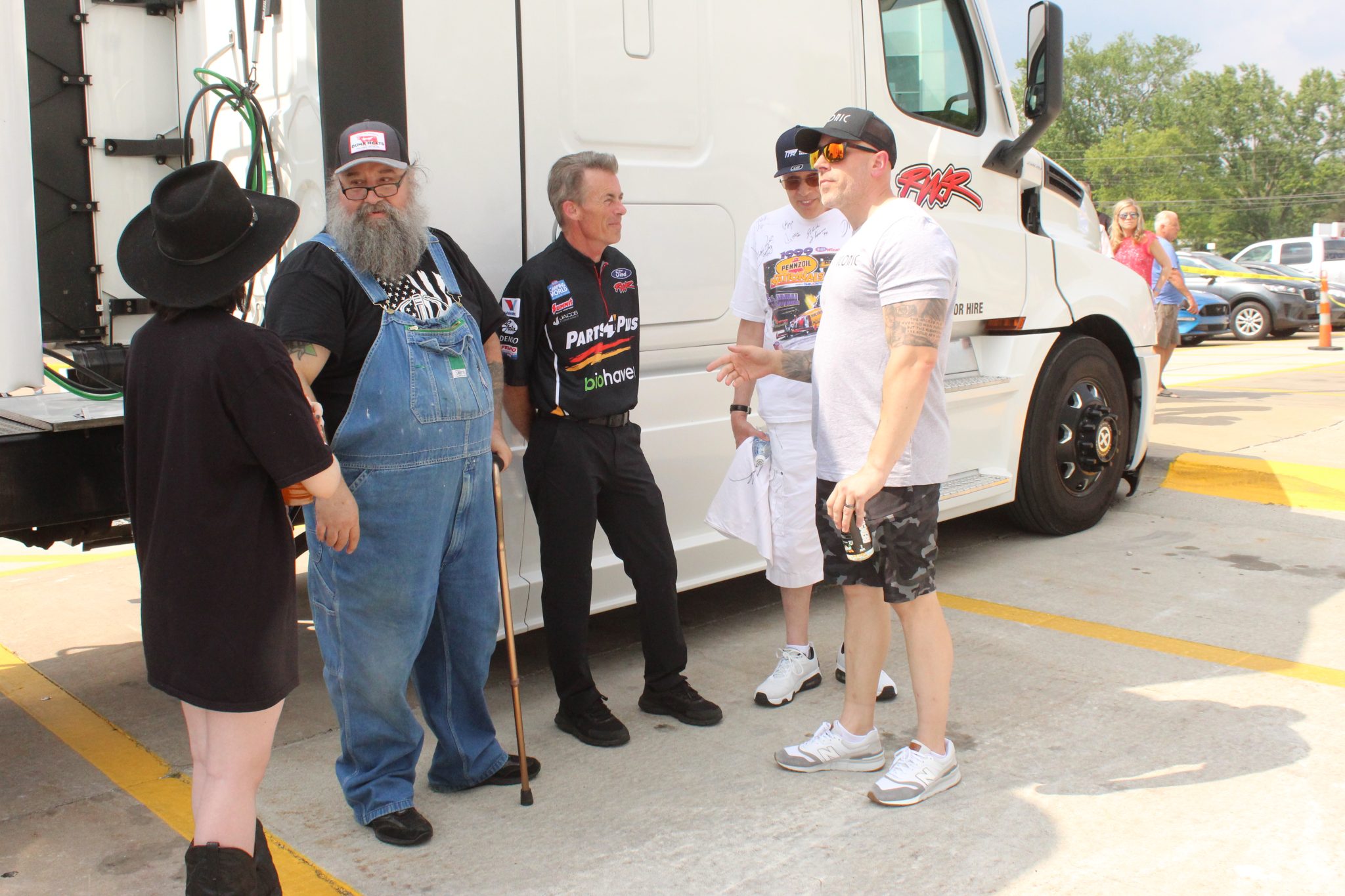 Photo Gallery: Team Summit NHRA Meet & Greet Cruise-In at Summit Racing ...