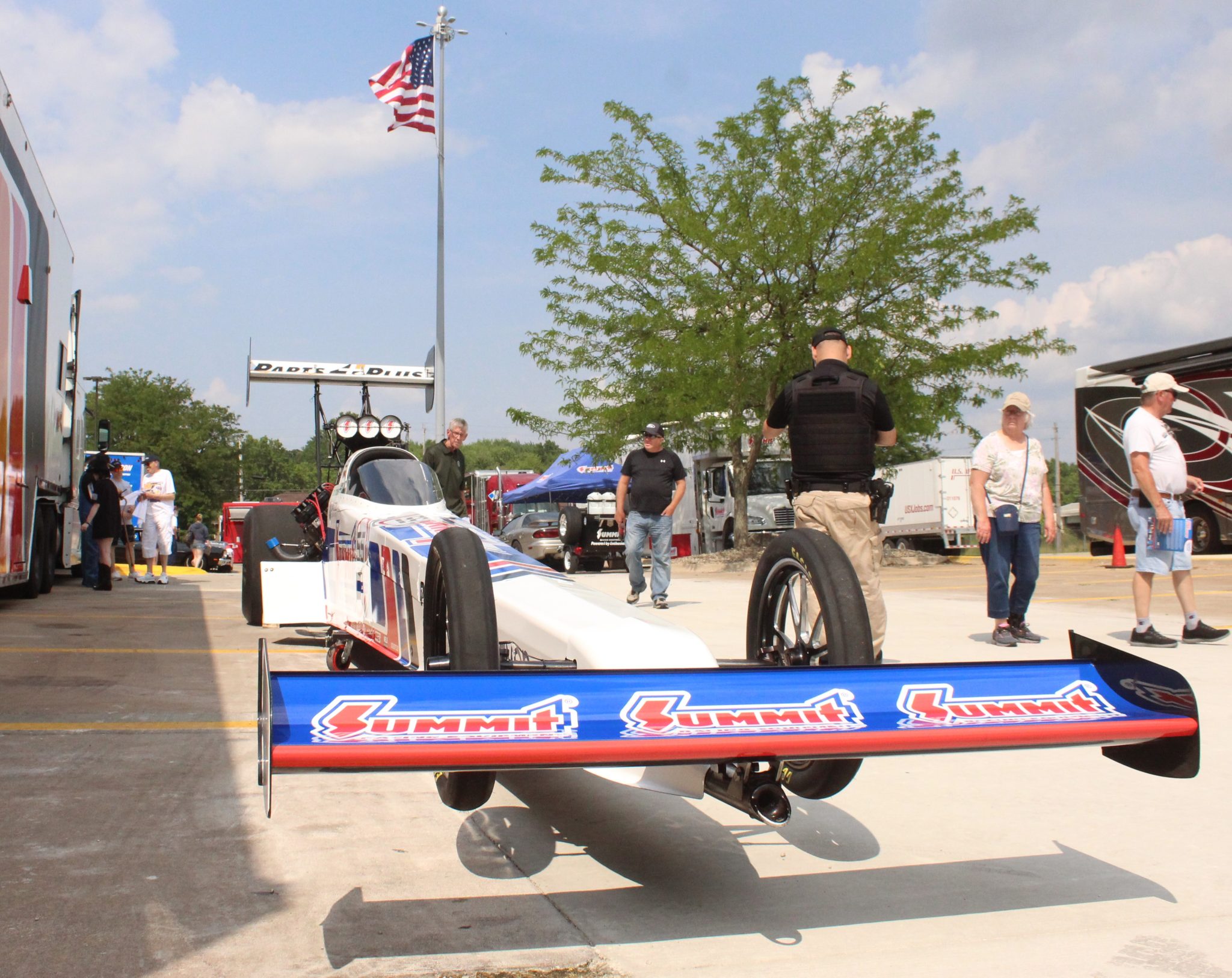 Photo Gallery: Team Summit NHRA Meet & Greet Cruise-In at Summit Racing ...