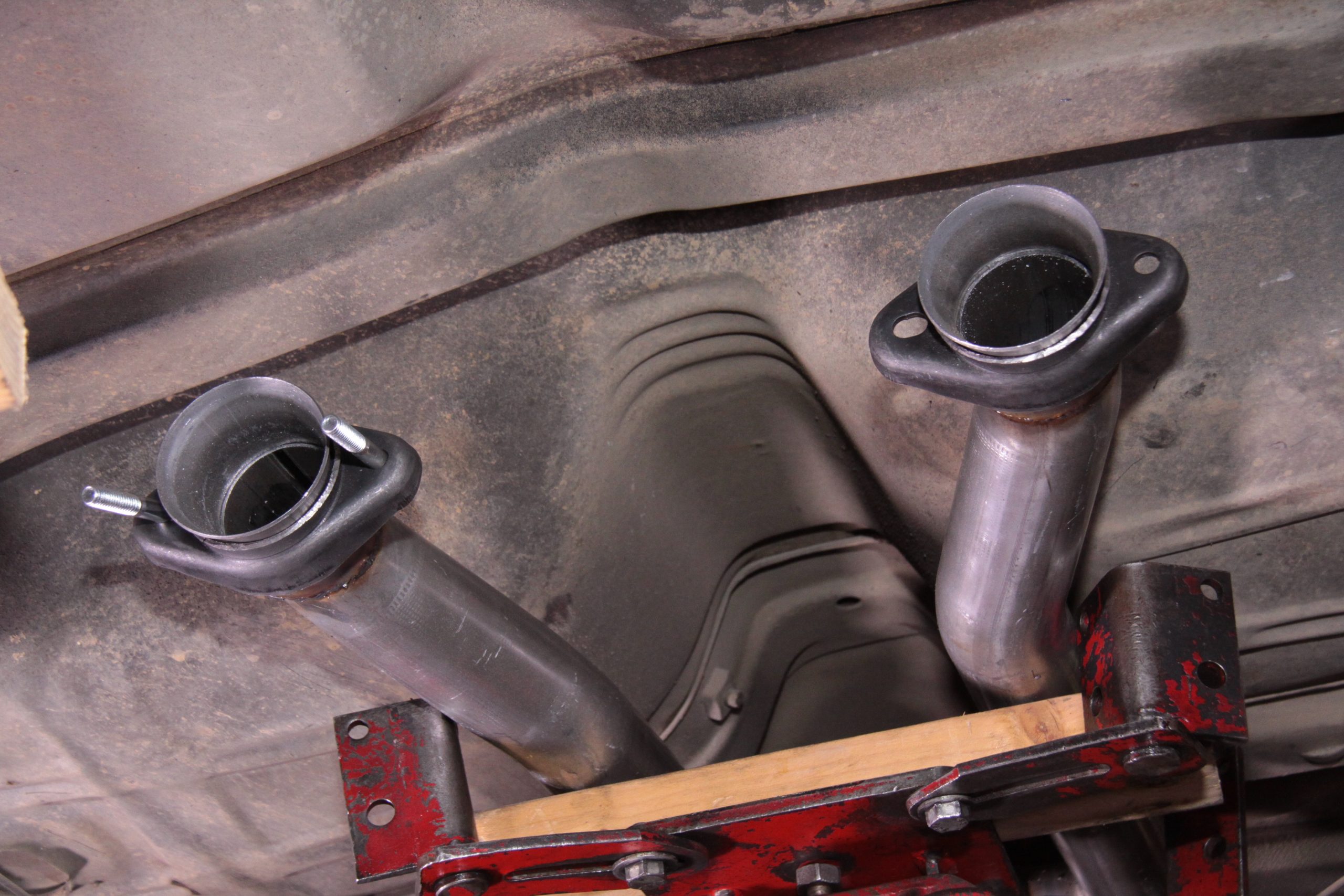 Installing a Flowmaster American Thunder Exhaust System on a Vintage ...