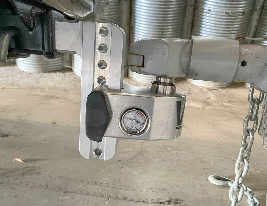 Trailer & Towing Tech: How to Hook Up Painlessly with Weigh Safe