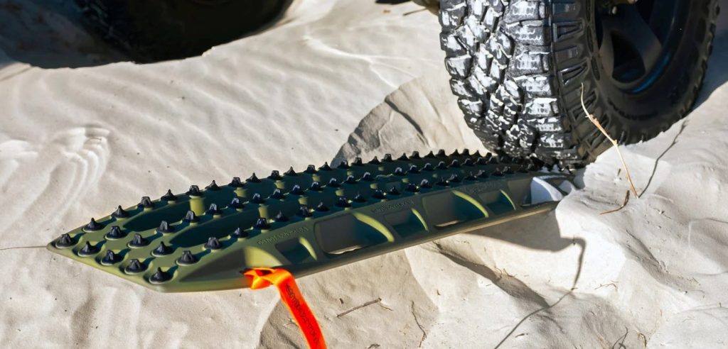 Parts Bin: MAXTRAX Recovery Boards Will Help You Get Un-Stuck from Just ...