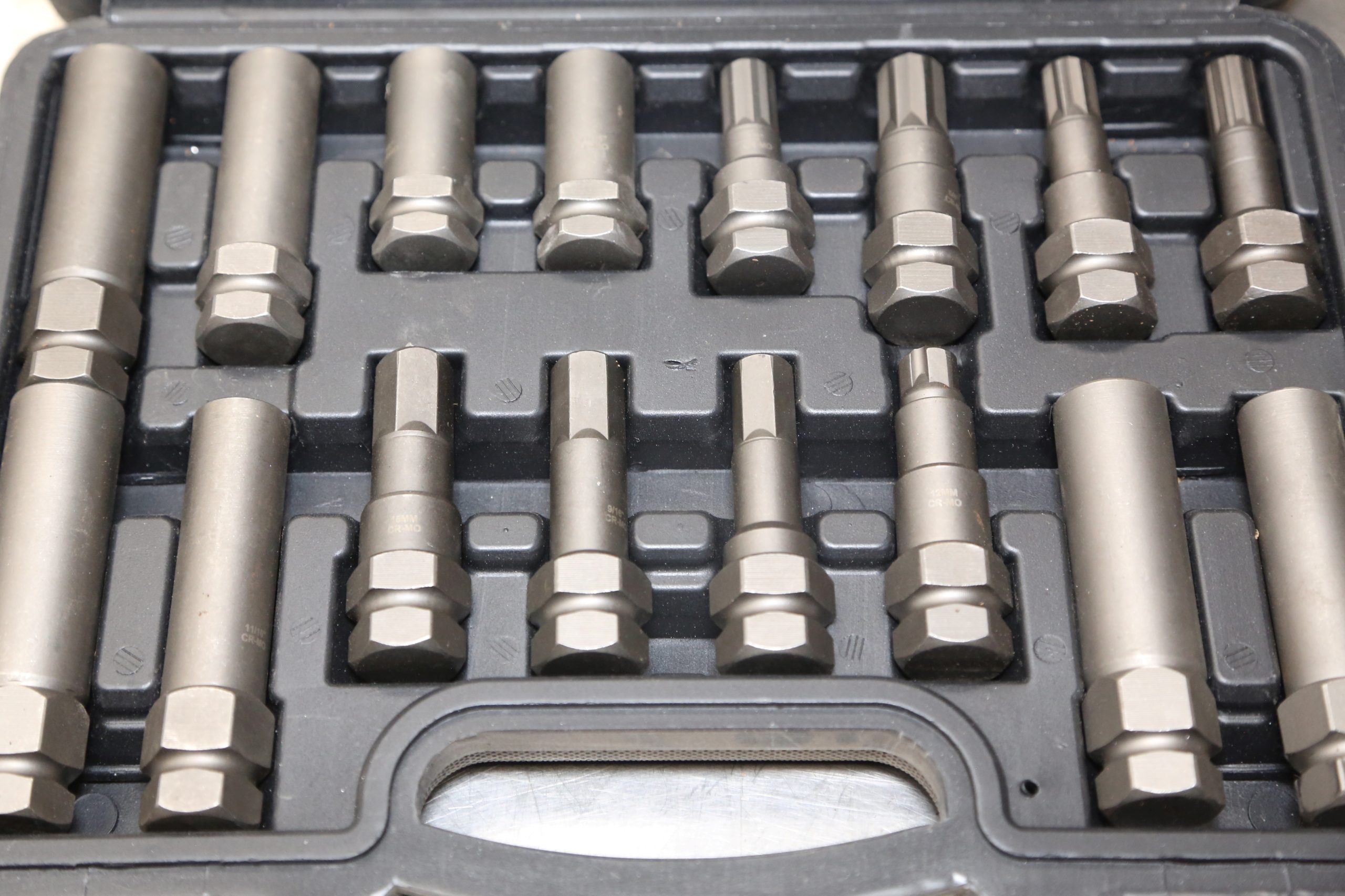 Keep Your Wheels Going Round & Round with the Proper Lug Nuts