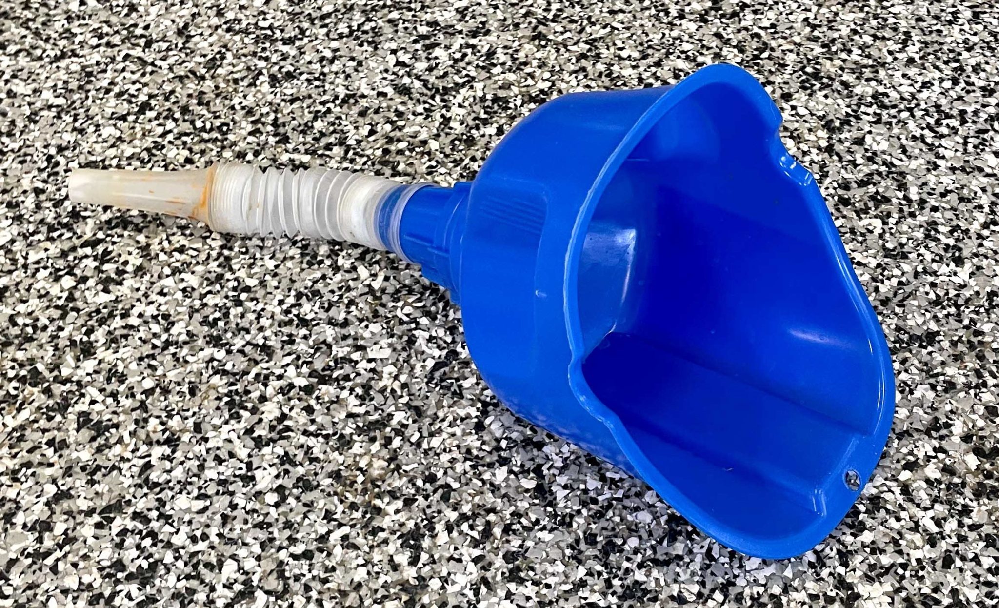 Essential Garage Tools: Drain Pans, Drip Trays, Funnels & Parts Organizers