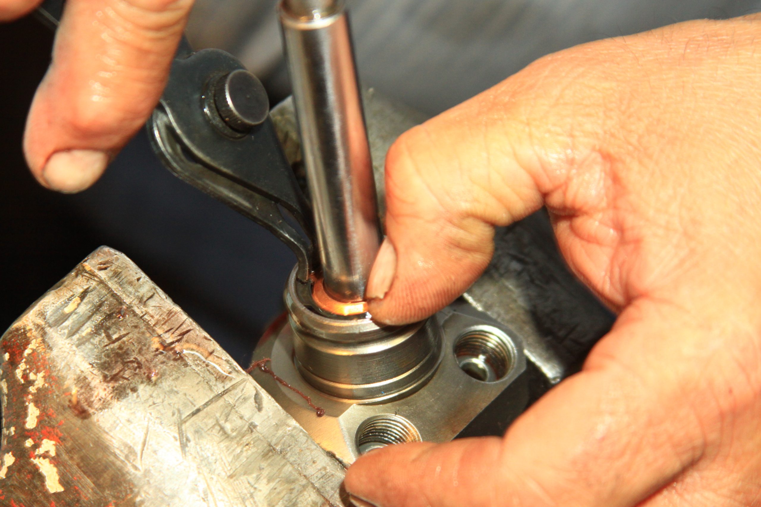 Bendix Power Steering Cylinder Reseal