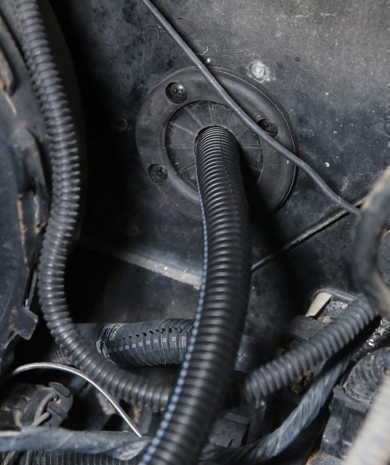 Tips and Tricks for Routing a Wiring Harness