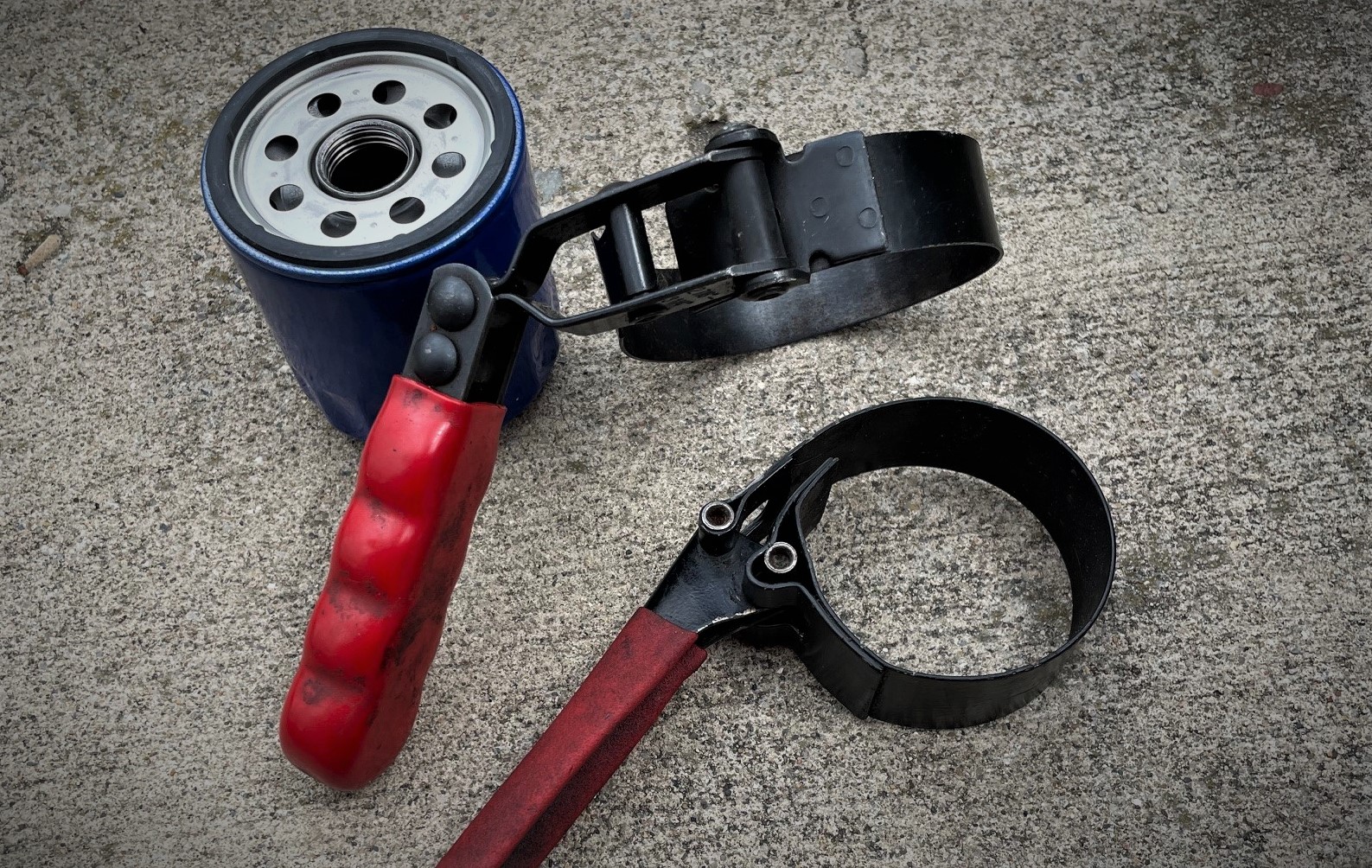 A Good Oil Filter Wrench Can Be Your First Step to Easy DIY Oil Changes