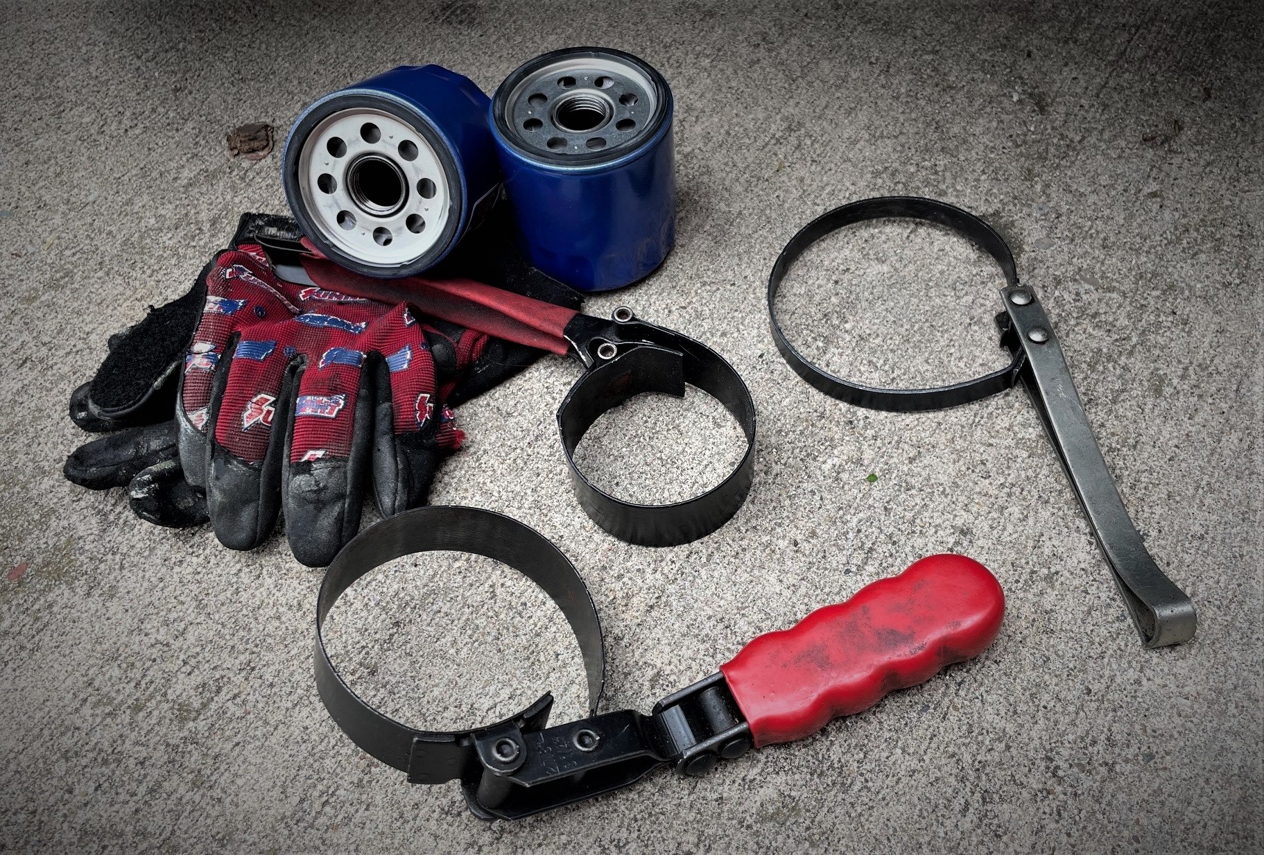 A Good Oil Filter Wrench Can Be Your First Step to Easy DIY Oil Changes
