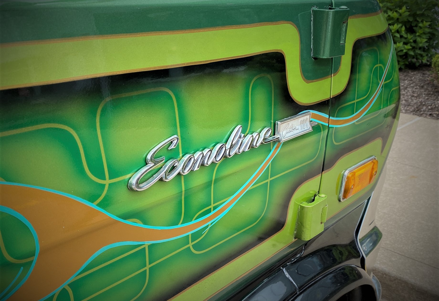 Lot Shots: Learn How This Custom 1974 Ford Econoline Van Was Inspired ...