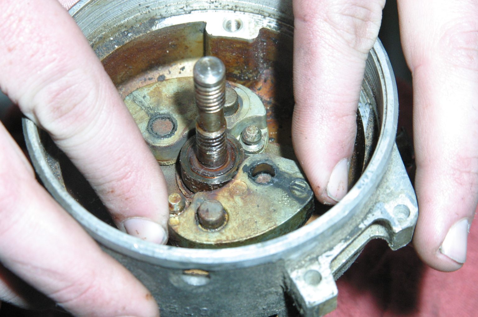 Rebuild and Recurve: New Life for Classic Ford Points Distributors