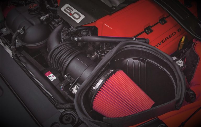 What's the Difference Between a Cold Air Intake & a Short Ram Intake?