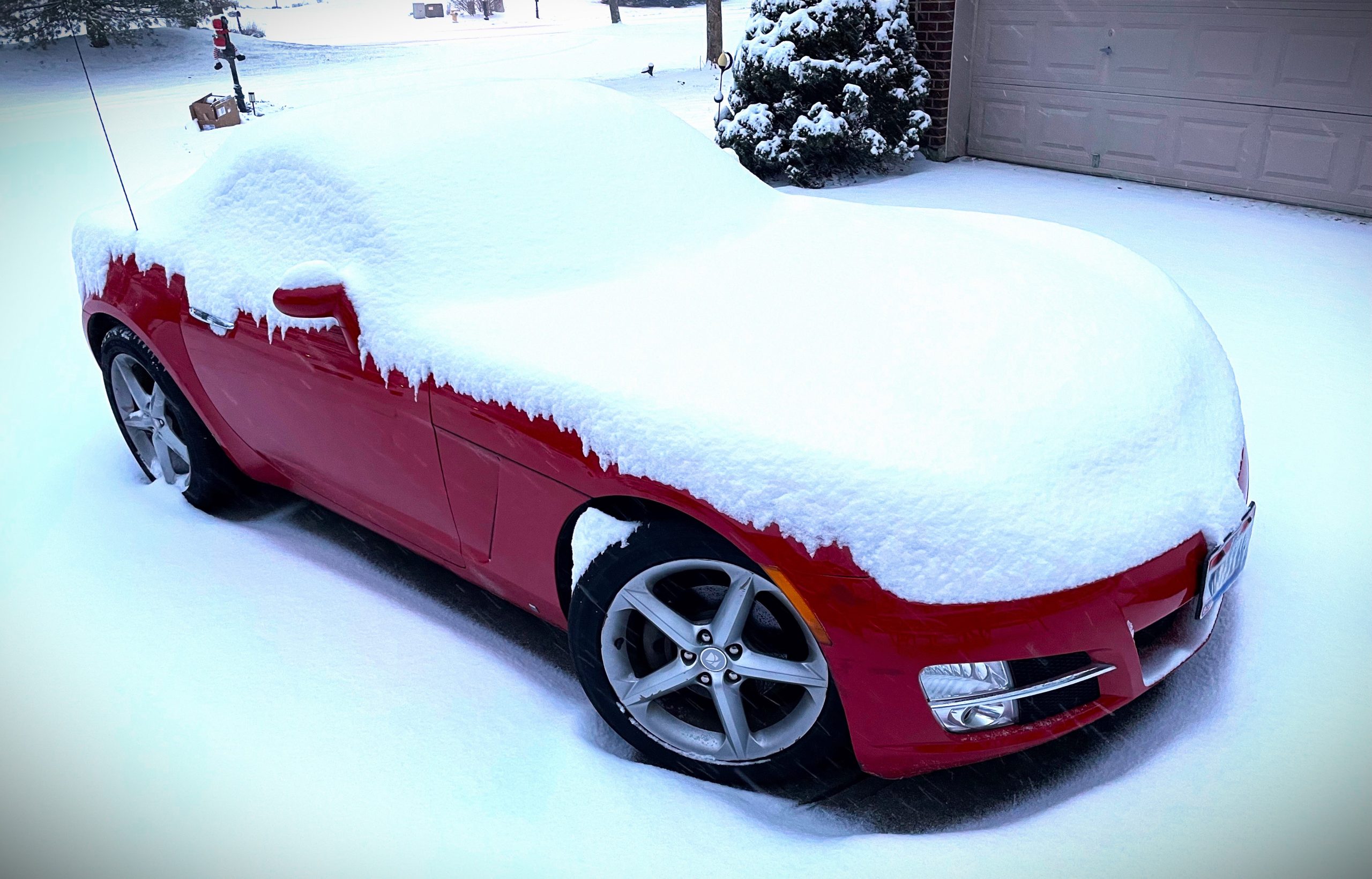 5 Winter Care Tips for Daily-Driver Vehicles Parked Outside in the Snow