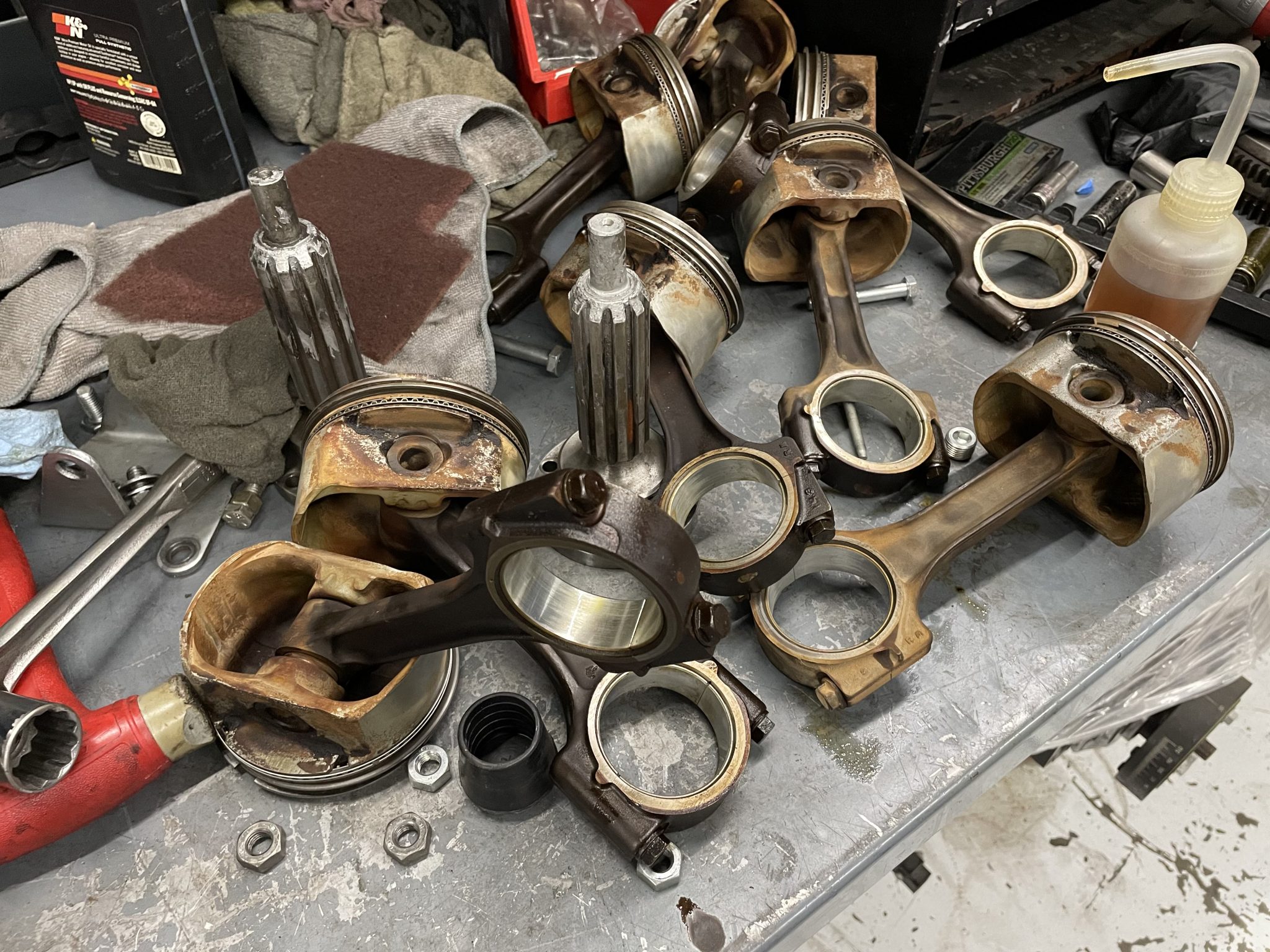 6.0L LS Truck Engine Tech: A Truck vs. TrailBlazer SS (TBSS) Intake ...