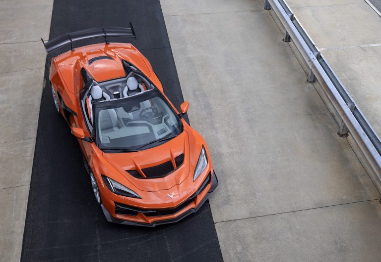 2026 Corvette ZR1X Revealed with an 1,250 HP ICE/Electric Hybrid ...