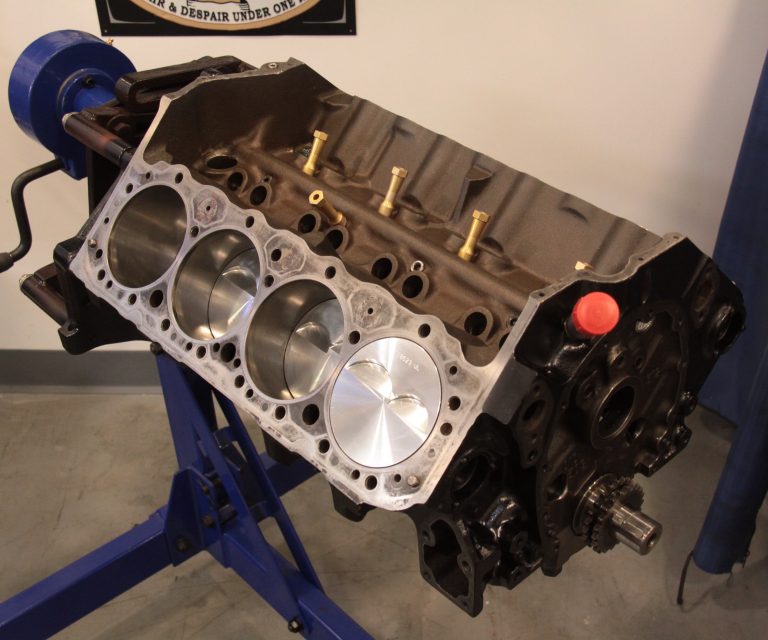 How Build A 357 CID Small Block Chevy Road Race Screamer!