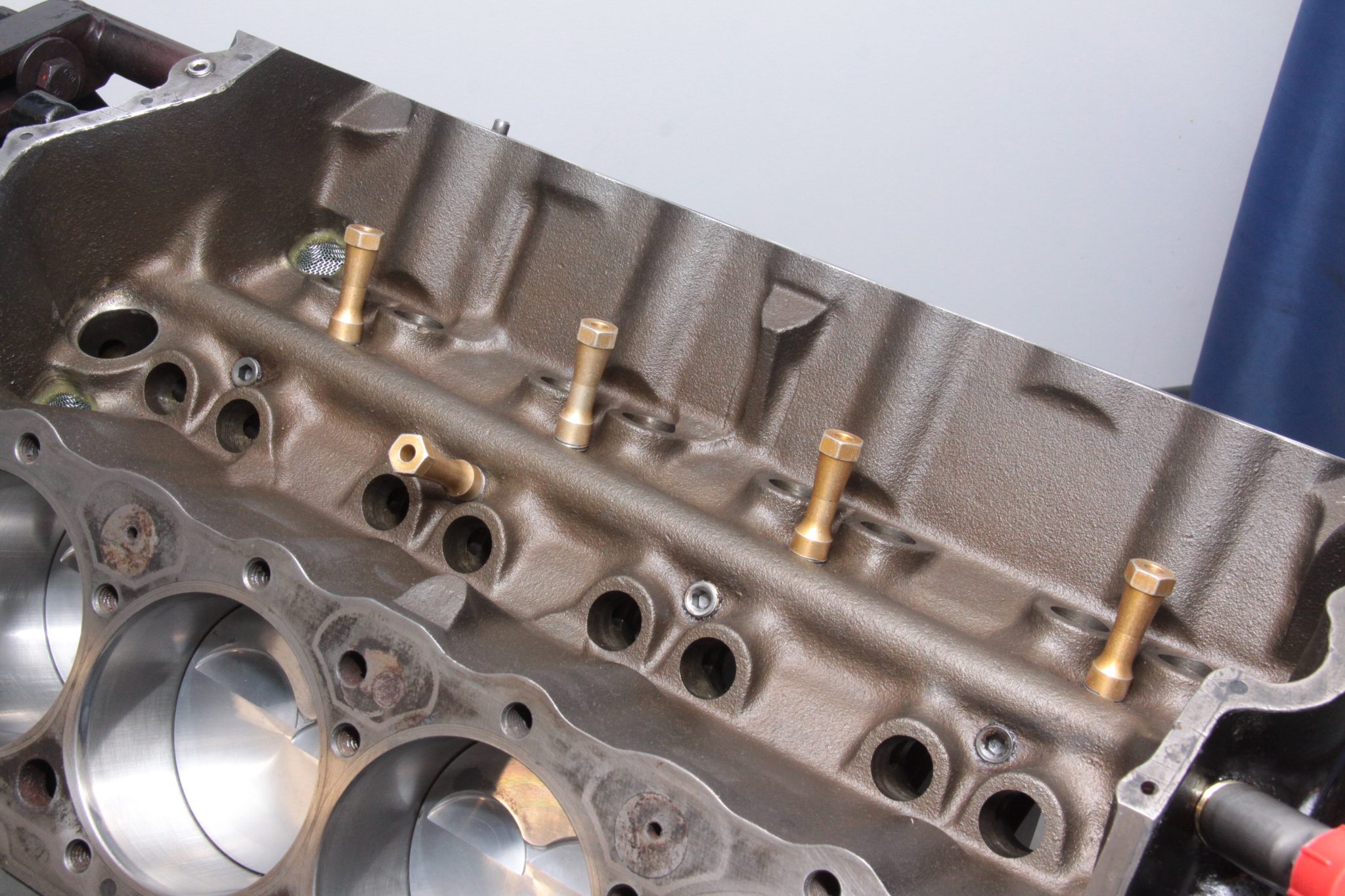 How Build A 357 CID Small Block Chevy Road Race Screamer!