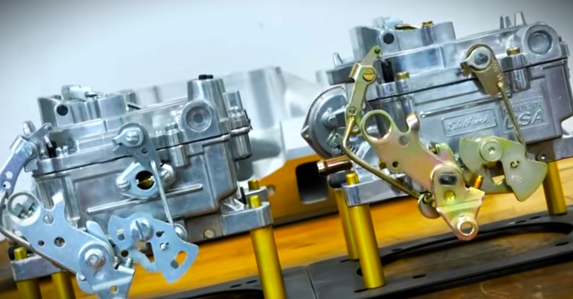 Video: Testing a Edelbrock Carburetor vs. a No-Name Copycat Clone Carb ...